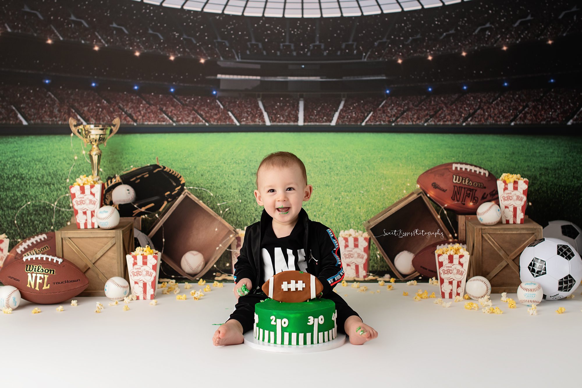 Landon's One Year Photo Session | Maureen Schwartz Photography